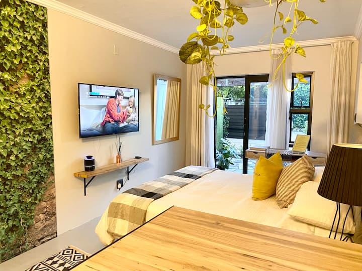 Eagle Cottage In Safe Estate,wifi,nflix,generator - Edenvale
