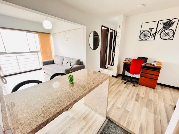 Amplio, Luminoso, Tranquilo Y Familiar. - Mosquera