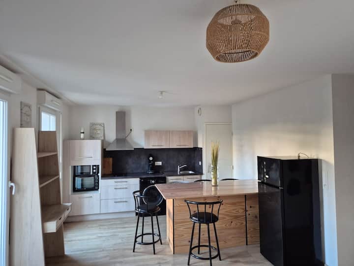 Studio, Grande Terrasse,  Idéalement Situé ! - Ajaccio
