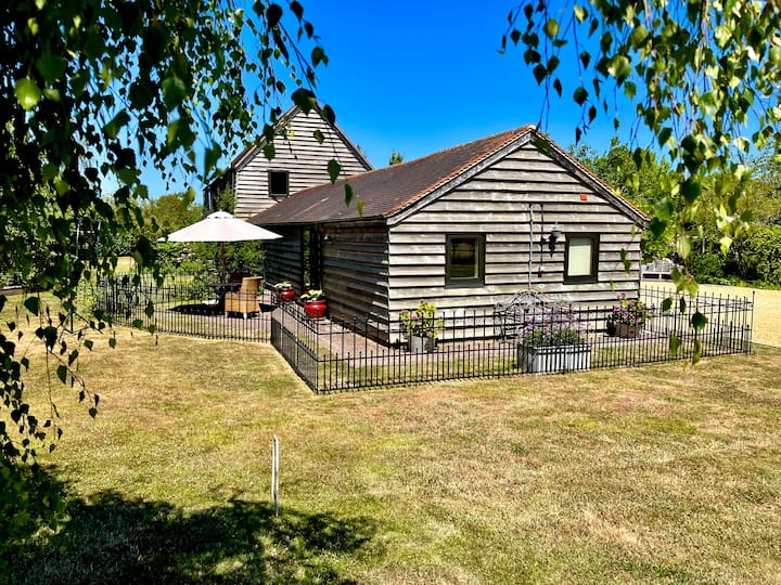 Barn On Edge Of The Cotswolds - Forest of Dean