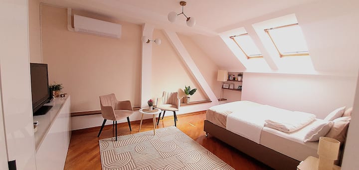Sunny Apartment In The City Center Of Sarajevo - Sarajevo