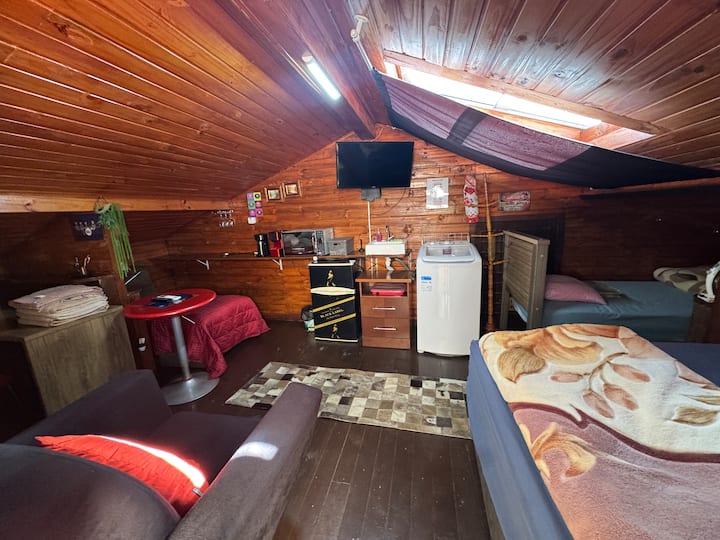 Seu Refúgio No ÁTico - Puro Aconchego! - 