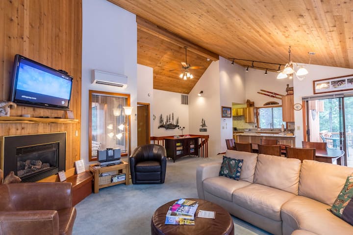 Juniper 9 - Great Deck, Bike To Popular Areas - Sunriver, OR
