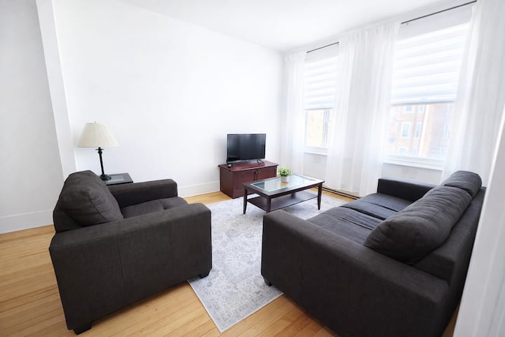 Spacieux Appartement - Près Du Vieux-québec - Levis