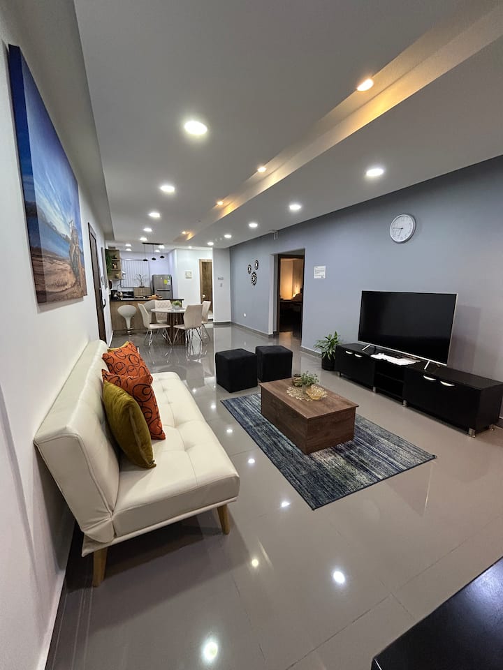 Cozy And Confortable Apartment Near To Airport - Équateur