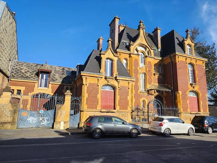 T3 - Centre Ville Dans Maison Bourgeoise - Sedan - Sedan