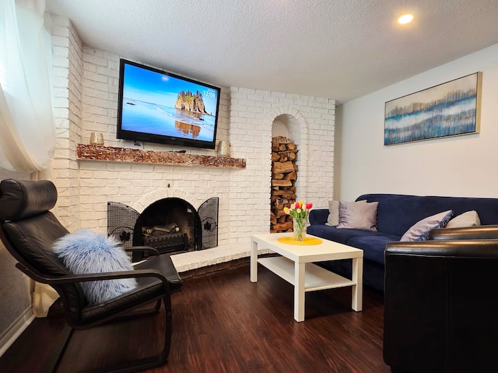 Entire Apartment +Backyard/workspace/free Parking - Vaughan