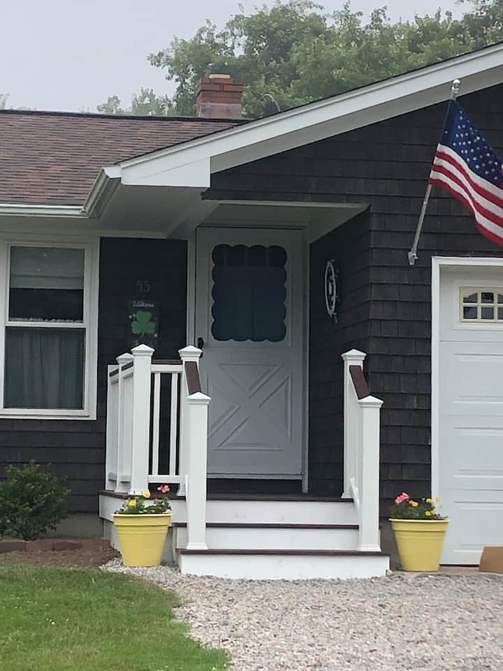 Narragansett Home - Narragansett, RI