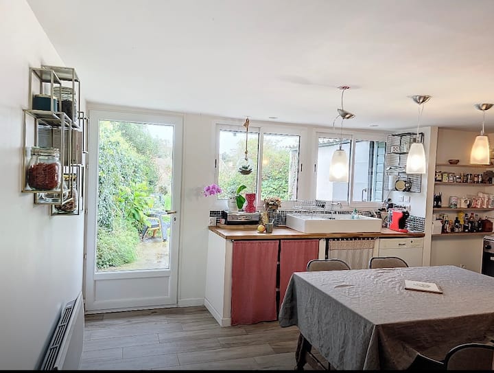 Maison De Paludier Dans Hameau De Charme - Batz-sur-Mer