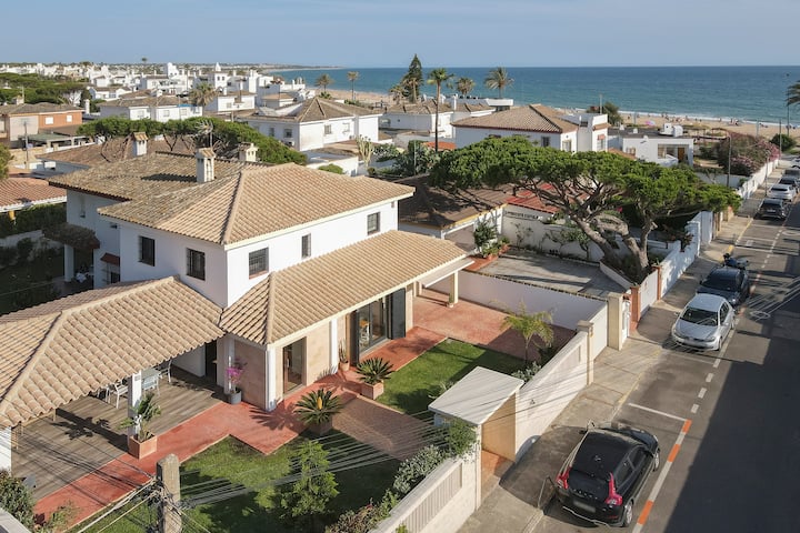 Casa A 50 Metros Del Mar. - España