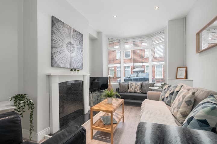 Lovely Home Close To Belfast City Centre - Belfast