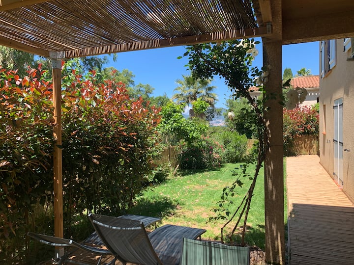 Rez-de-jardin Au Calme à Porticcio, Terrasse & Bbq - Porticcio