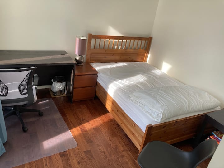 One Room  In A House - Leamington