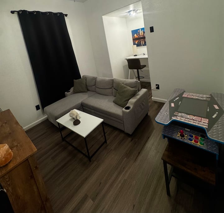 Private Guest Suit, King Bed, Rain Shower, 65in Tv - Fort Worth, TX
