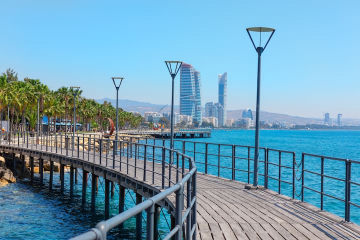 Central 1br 300m To Sea & Promenade • Great Value - Limasol