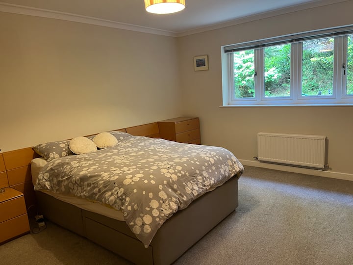 Tall Pines Guest Suite - Farnham