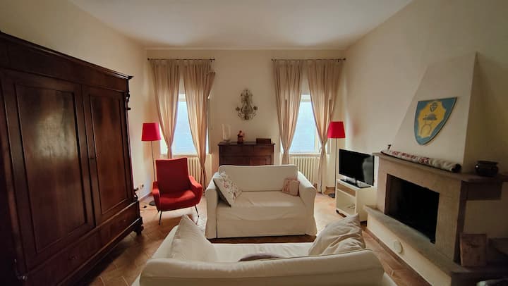 Bina's - Volterra