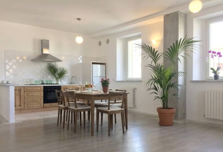 Beach Perfect For Chic Minimalists - Viareggio