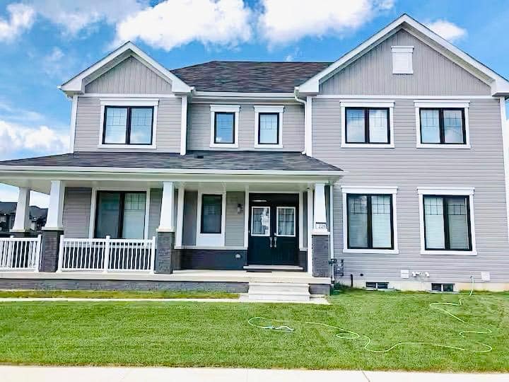 New Niagara 5 Rooms (1 On Main Floor) Sleeps 12 - St. Catharines