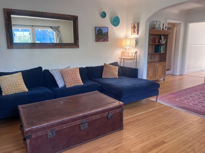 West Petaluma Bohemian Bungalow - Petaluma, CA