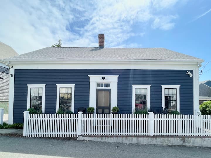6br Sleeps 12 - Unbeatable Location, Charm & Style - Provincetown, MA