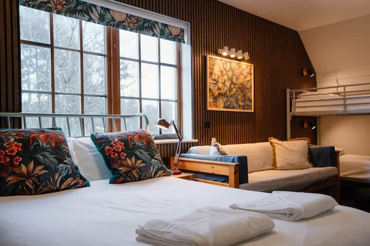 The Old Bridge Bunkhouse Private Room No.8 - Aviemore