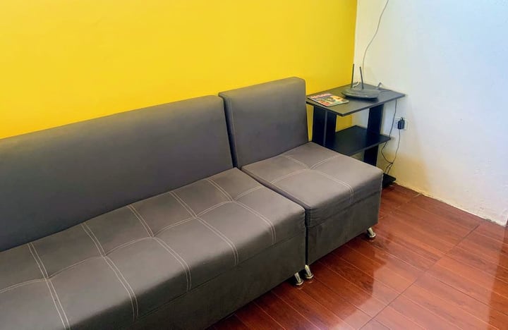 Mini Apartment, Great City And Volcanoes View - Quito