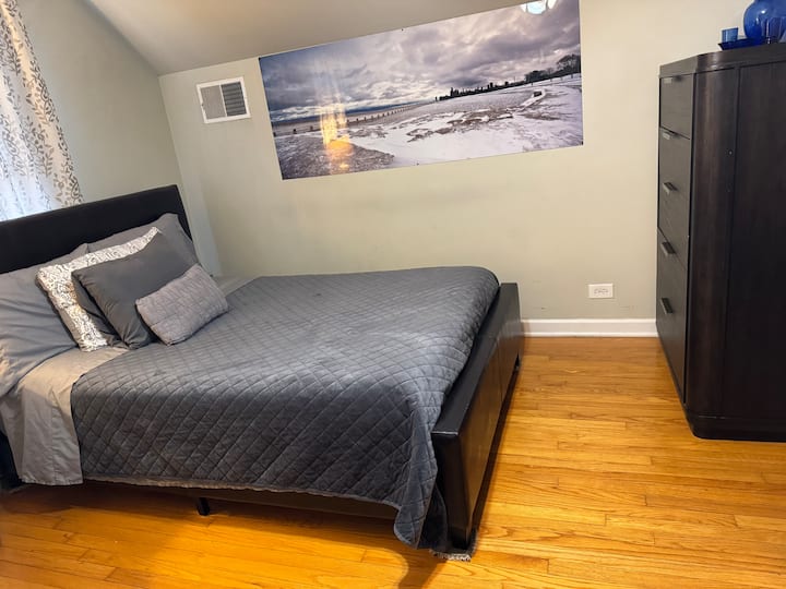 Style & Serene |Jefferson Park| Dwtwn-ord | Unit 3 - Water Park, Harwood Heights