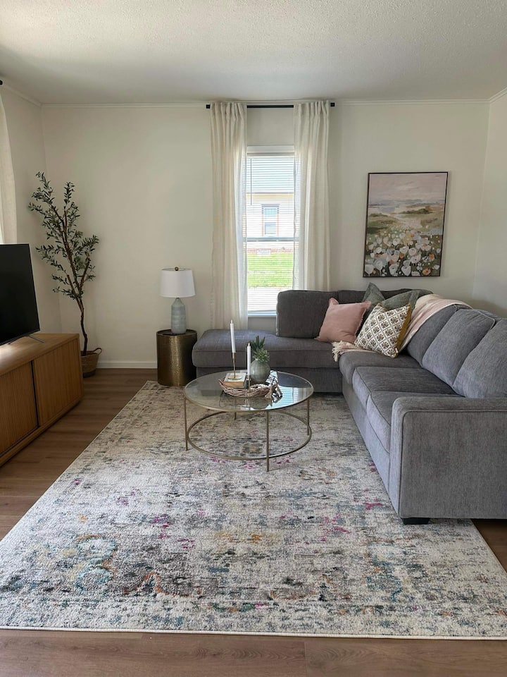 4 Bed Lovely Lemon Street Home - 蘇城