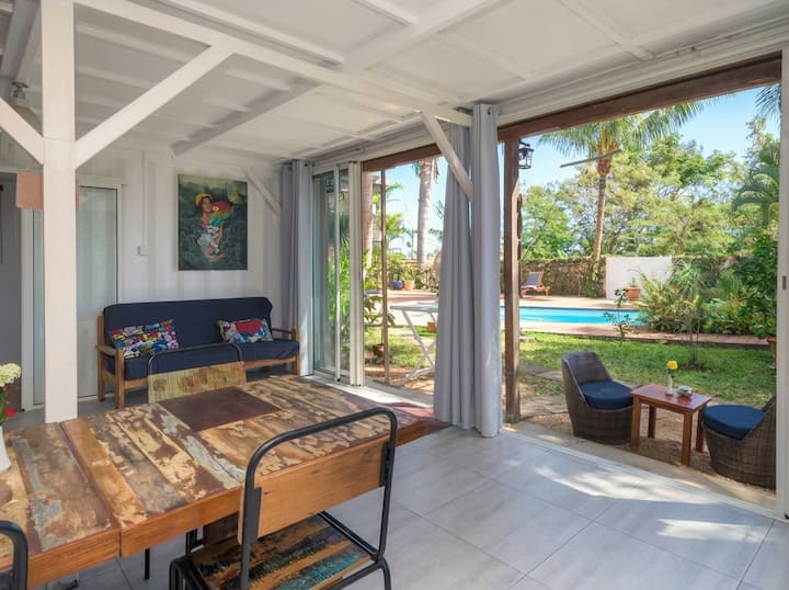 ᐒ Container Apt, Garden, Pool, Close To Le Morne ᐘ - Mauritius