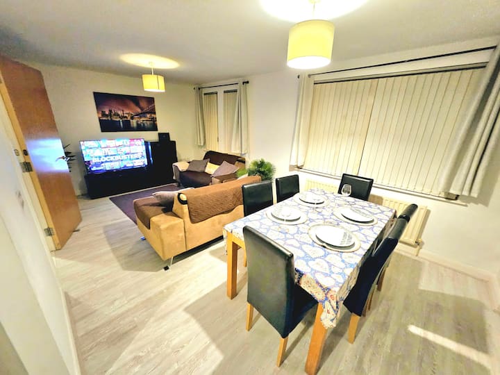 Easy Access 2bed Apt Ground Floor Near
City Centre - Belfast