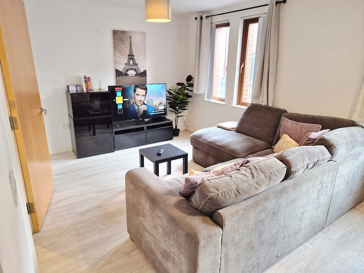 Easy Access 2bed Apt Ground Floor Near
City Centre - Belfast