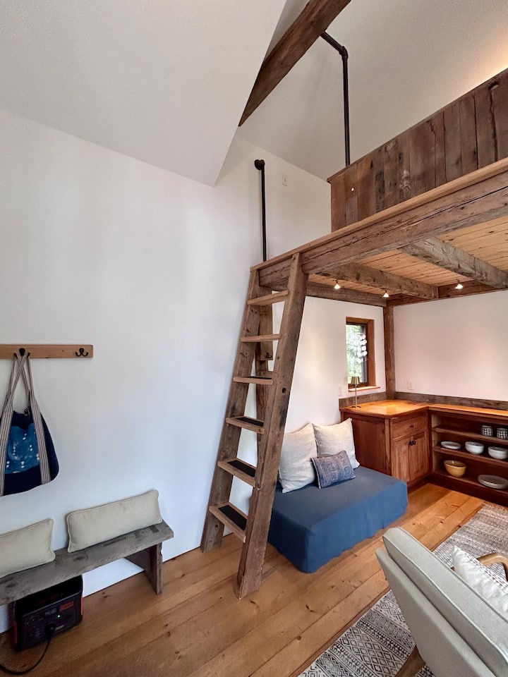 Studio In The Trees - Freeport