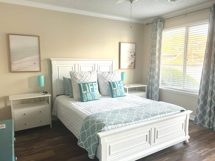 Rest Relax And Unwind Lakefront - 溫泉城