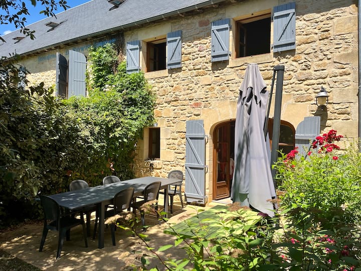 Emeline La Perigourdine - Dordogne