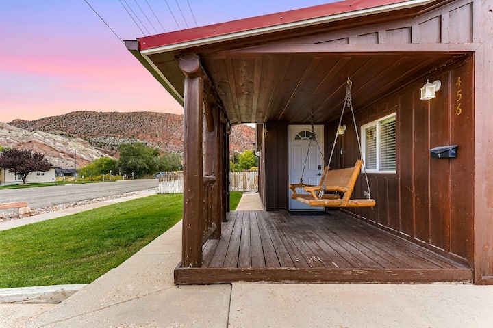 The Zen Den - Cedar City, UT