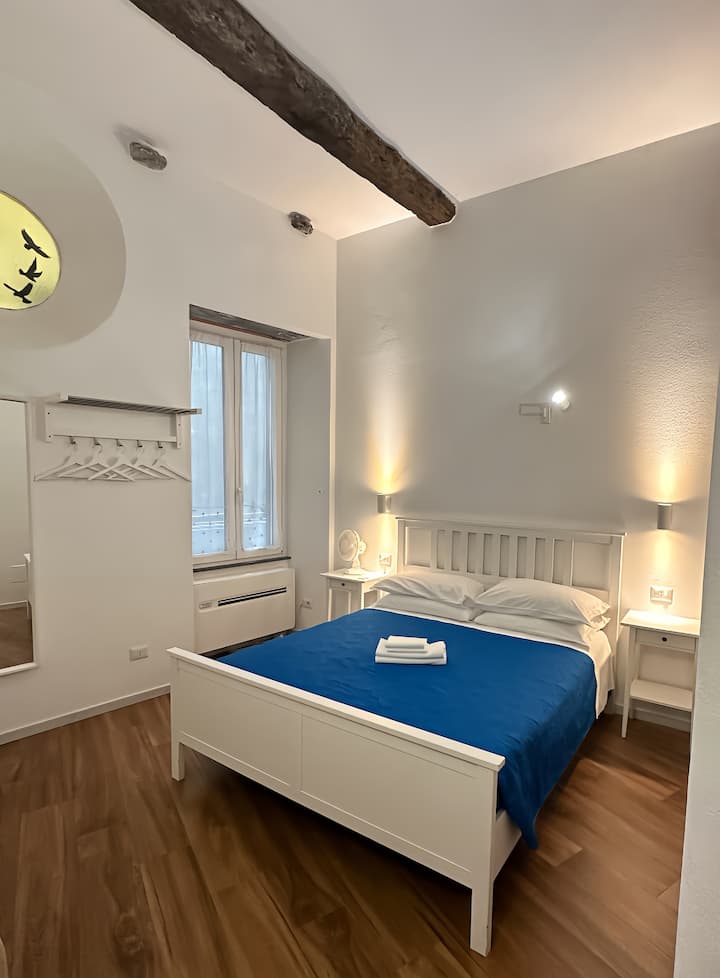 Charming Double Room - Main Street Vernazza - Riomaggiore