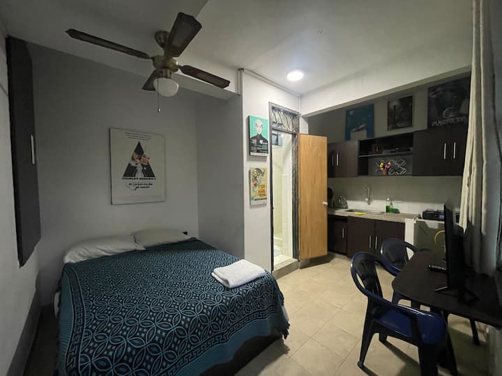 Apartaestudio + Netflix Cerca Estadio - Cali