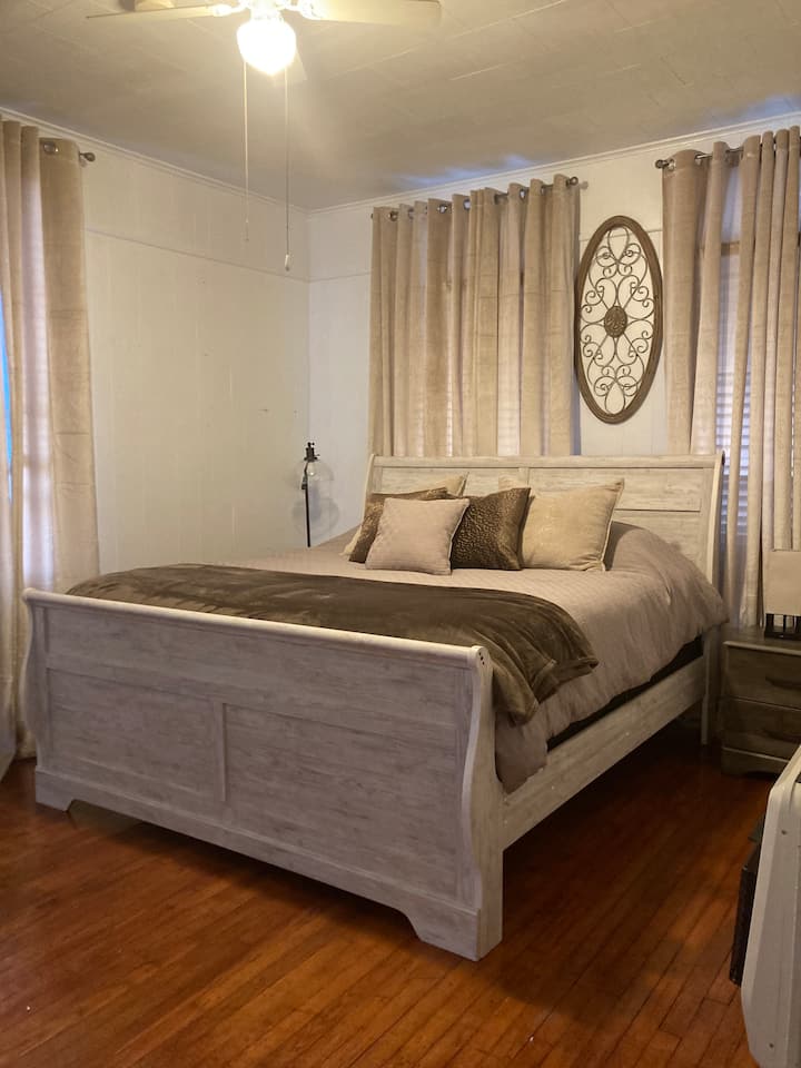 Hike And Bike, Explore Downtown - Hot Springs, AR