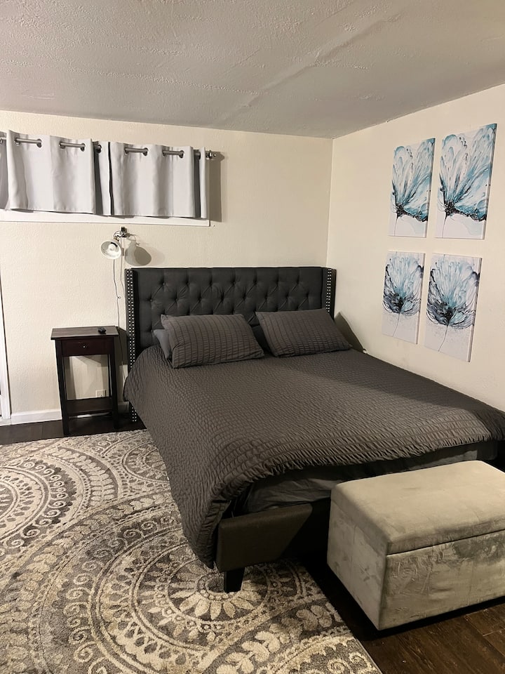 Serene Guesthouse (B)near Airport - Phoenix-Sky-Harbor Airport (PHX)