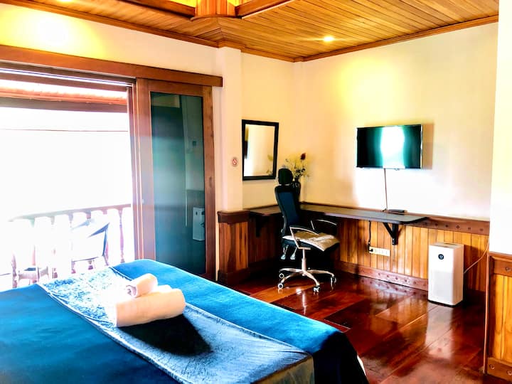 Amazing Apartment With Balcony Riverview!! - Luang Prabang
