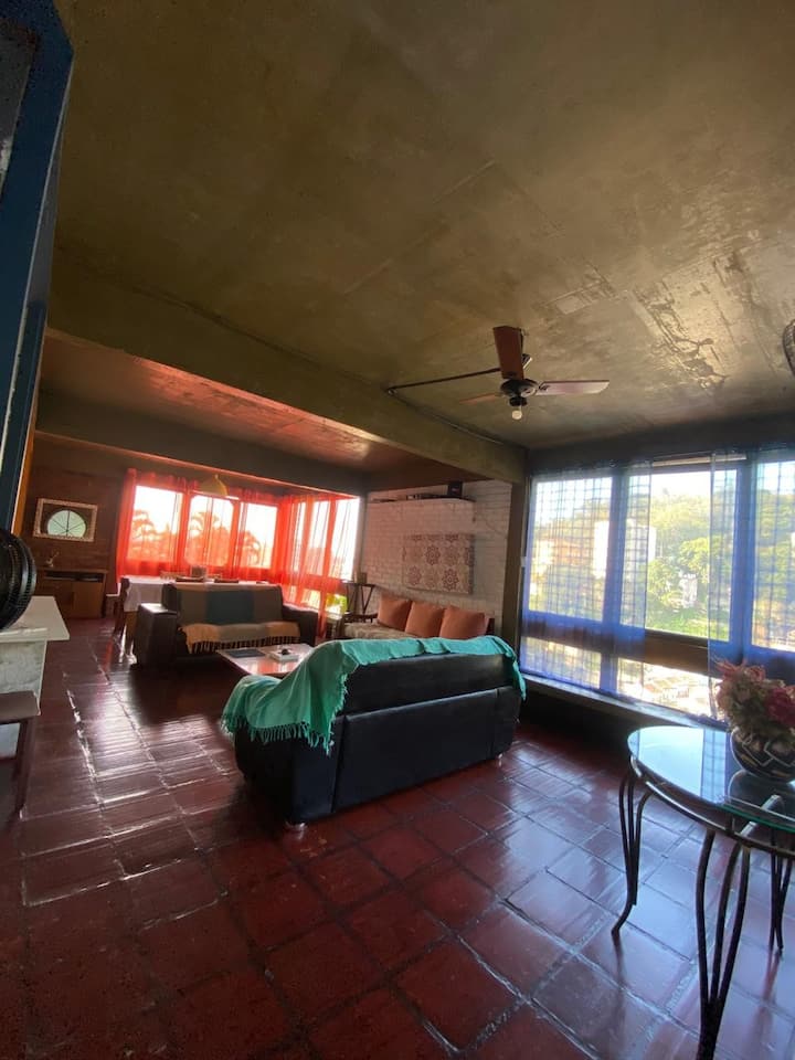 Quarto Copacabana Com Varanda Em Santa Teresa - Rio de Janeiro
