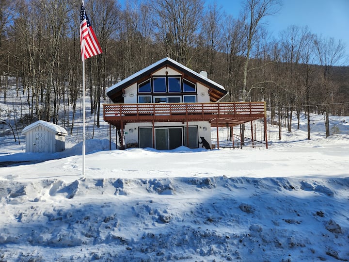 Cozy Catskills Chalet W/mtn Views Near Ski Resorts - Phoenicia, NY
