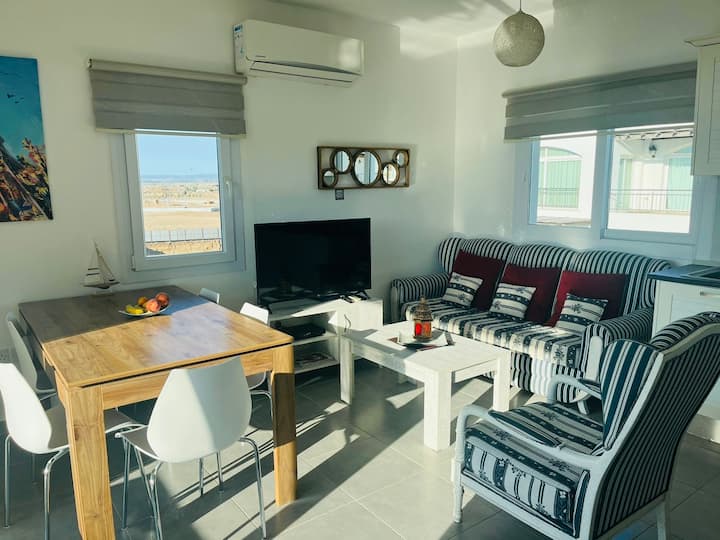 2 Bedroom Penthouse In Sea Front Resort - Газиверан