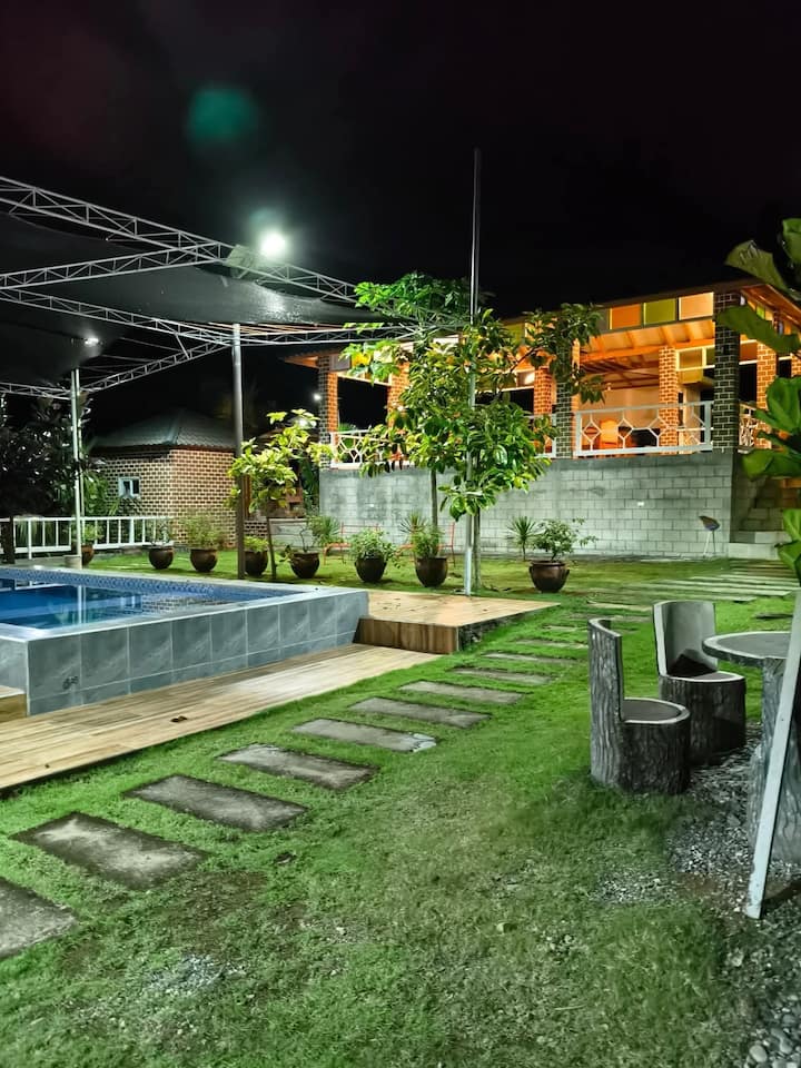 Hidden Haven Farmhouse With Swimming Pool - Ilagan