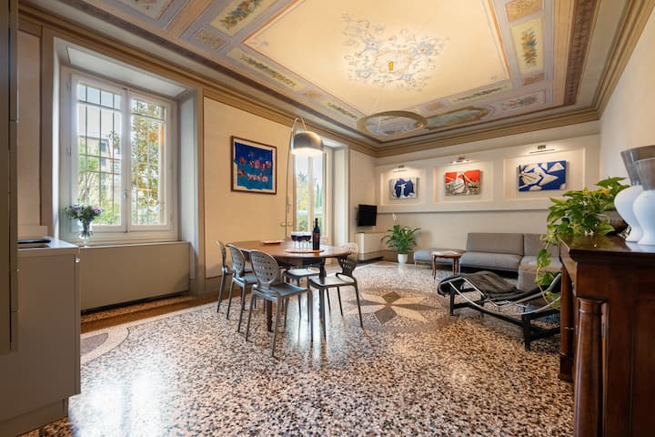 Historic Apartment With Private Parking - Florenz