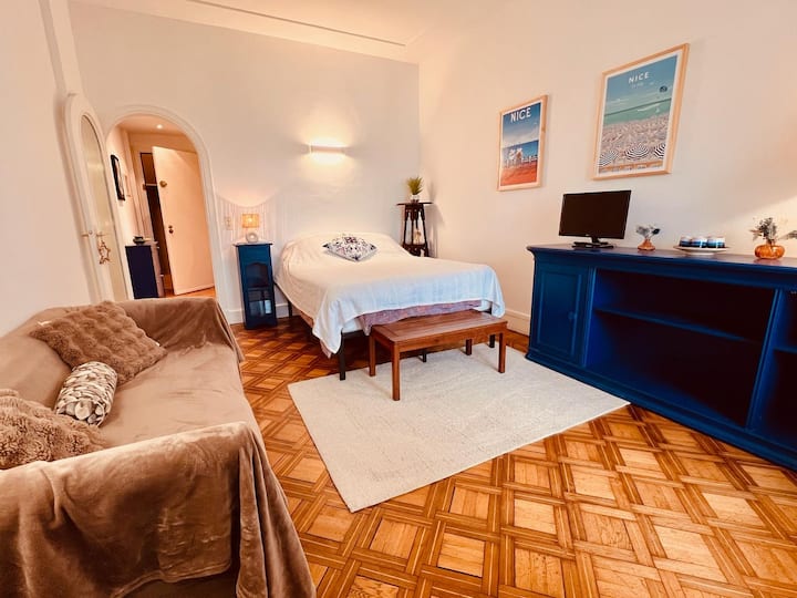 Superbe Studio Vue Mer Sur Promenade Des Anglais - Niza