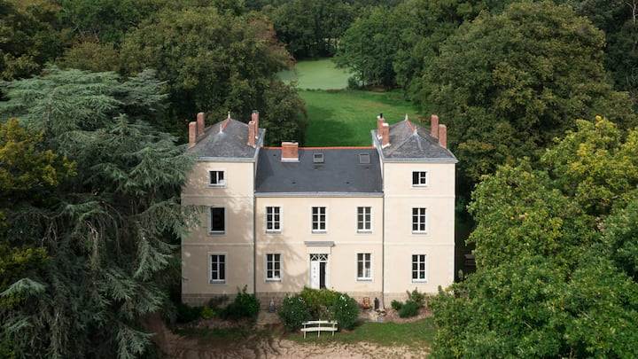Manoir Au Coeur De La Nature, Calme, Authenticité. - Blain