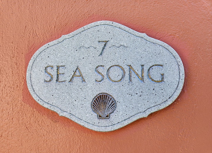Sea Song 3 Bdrm Sleeps 7 On Private Marley Beach - Bermuda