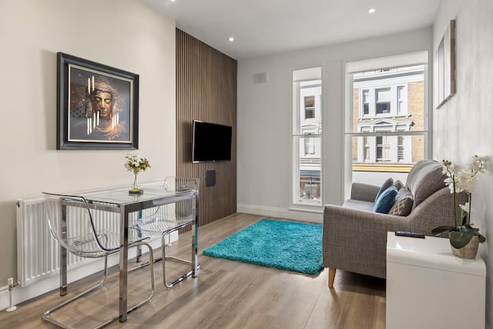 Comfy Modern 2-bed Notting Hill Portobello Apt - London